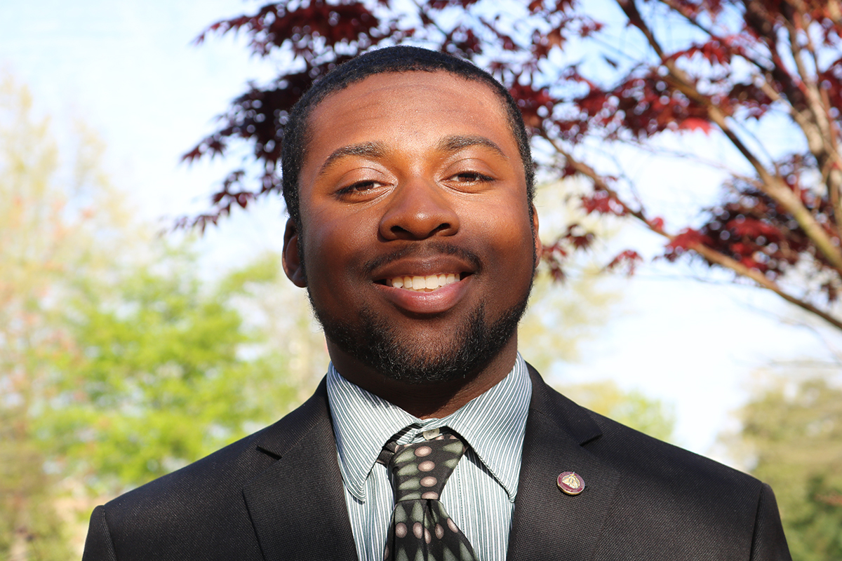 Summer volunteers pitch in – Gullah Gone